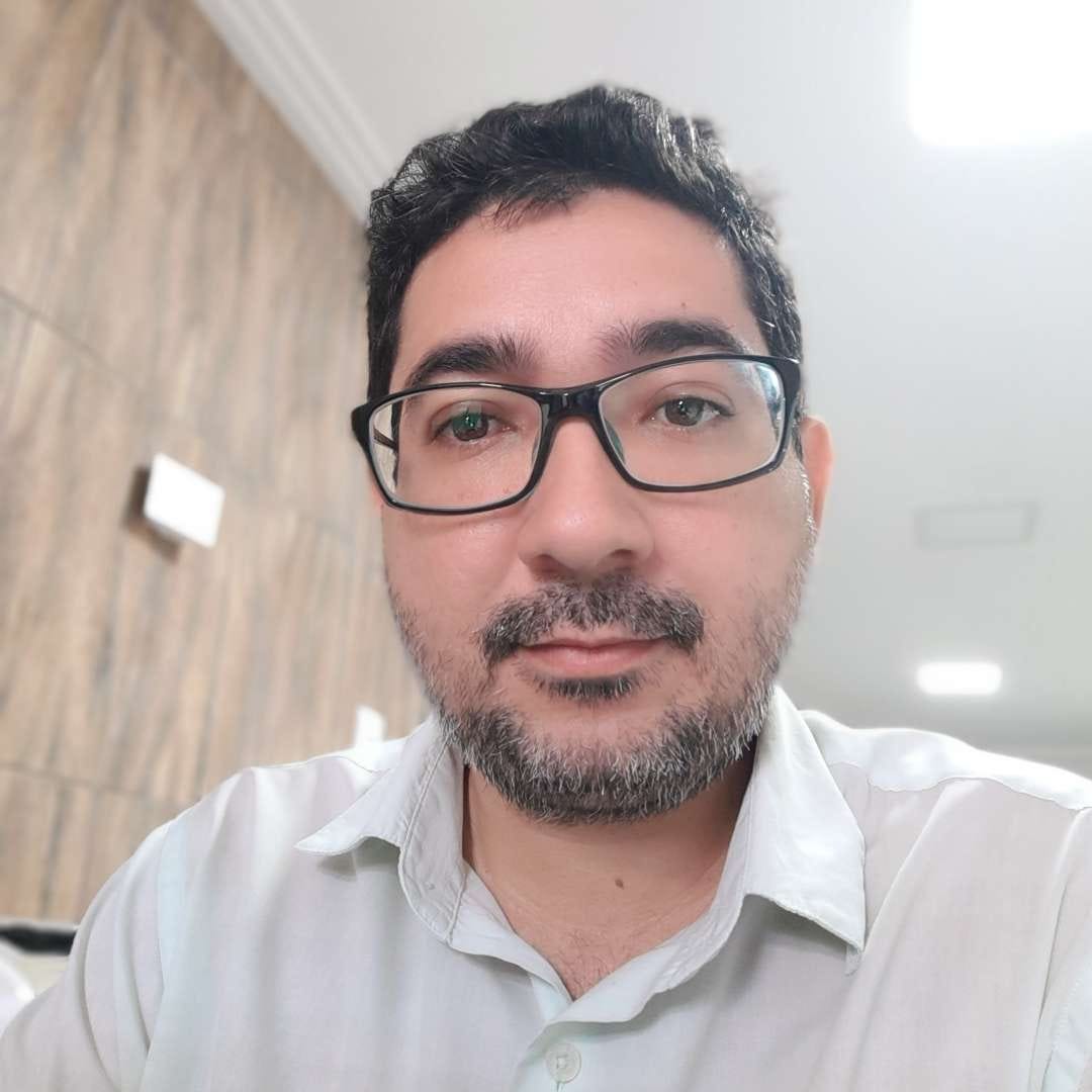 Pablo George – Medium