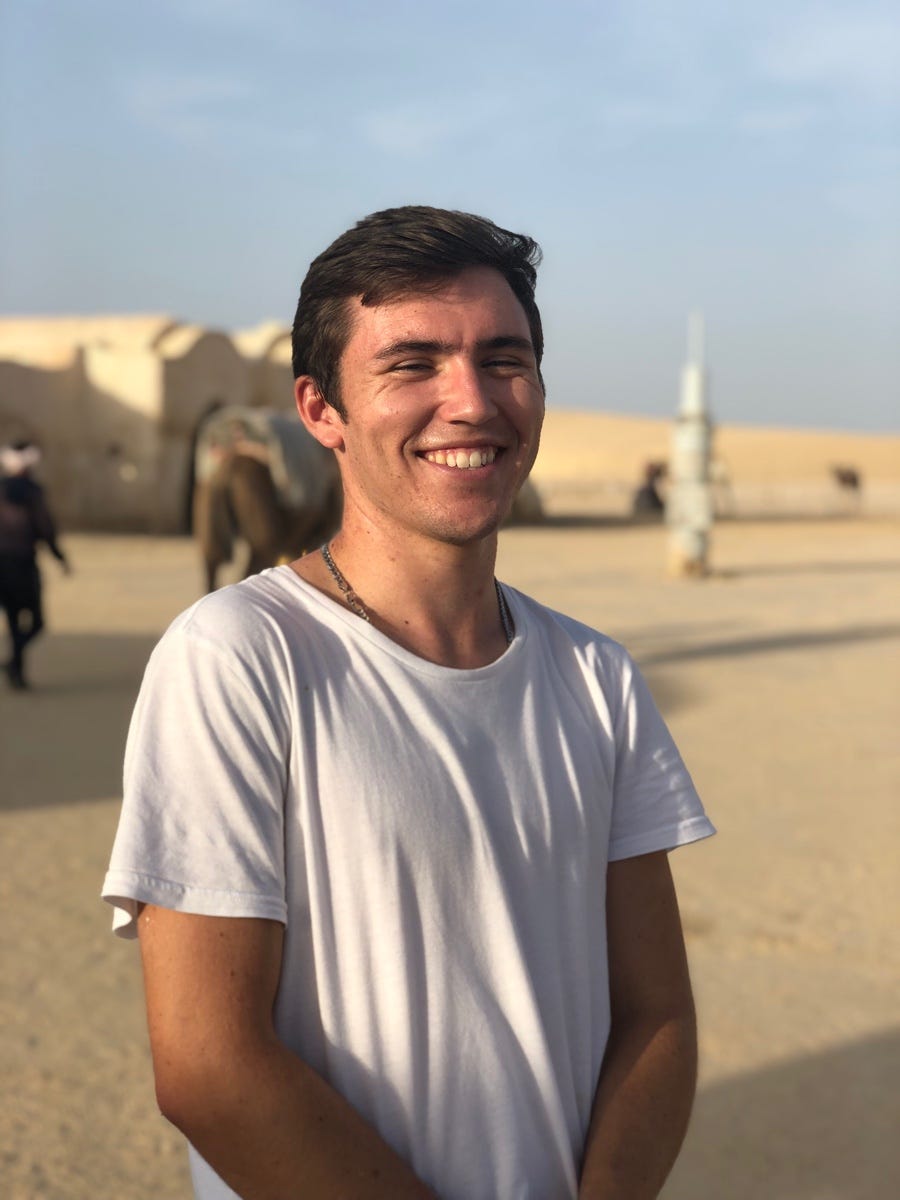 Jake Gomez – Medium