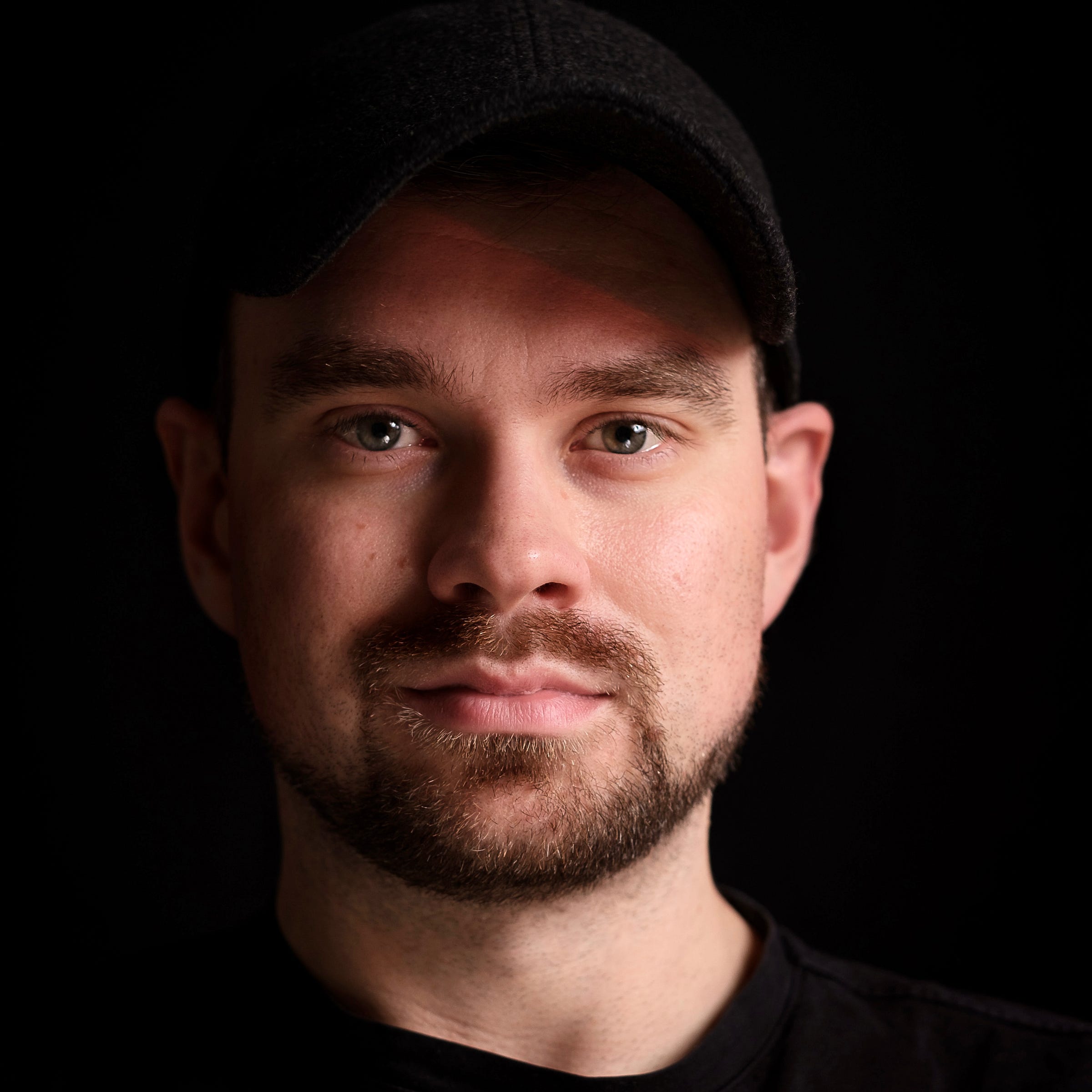 Michel Neumann – Medium