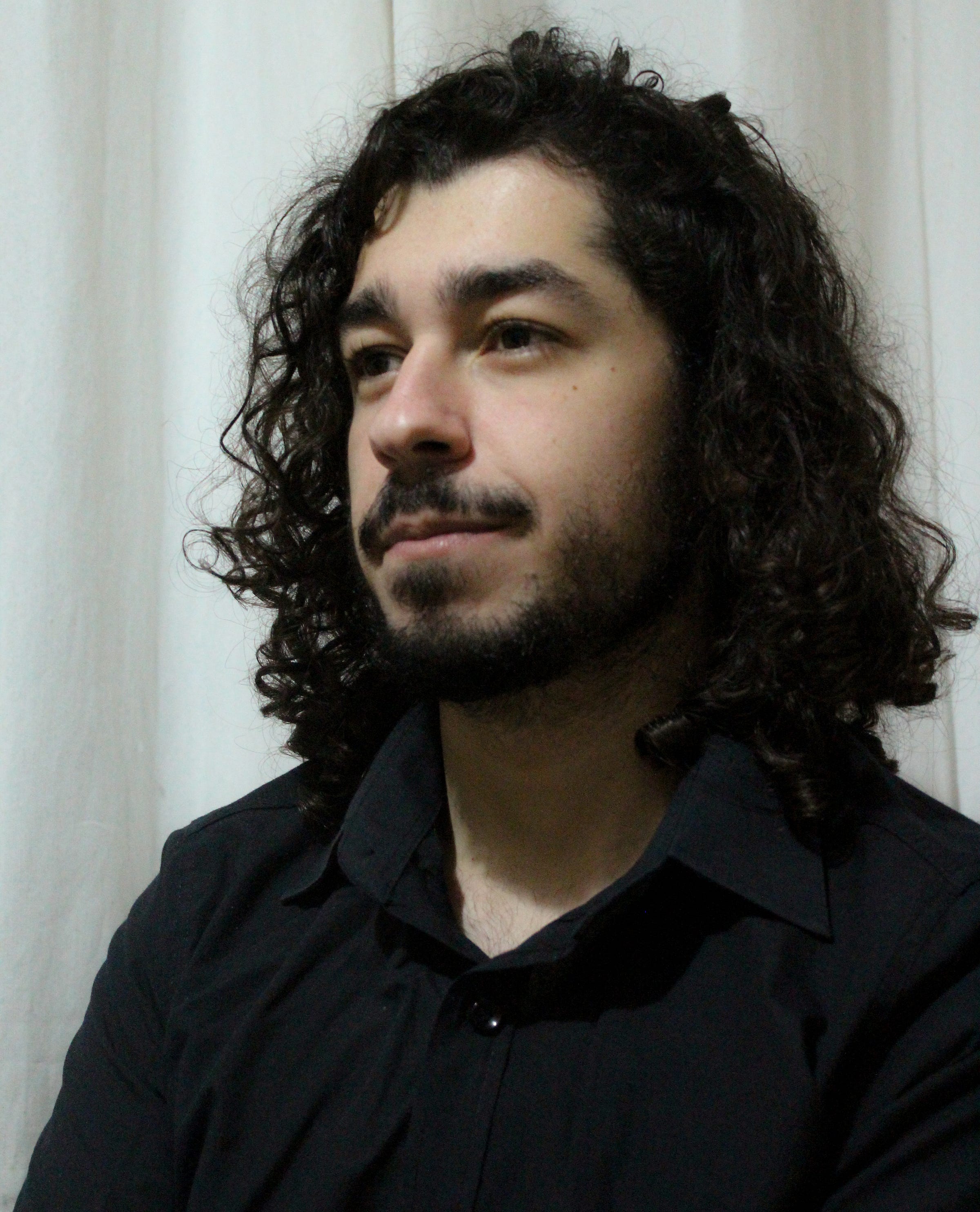 Yuri Guilhermat – Medium