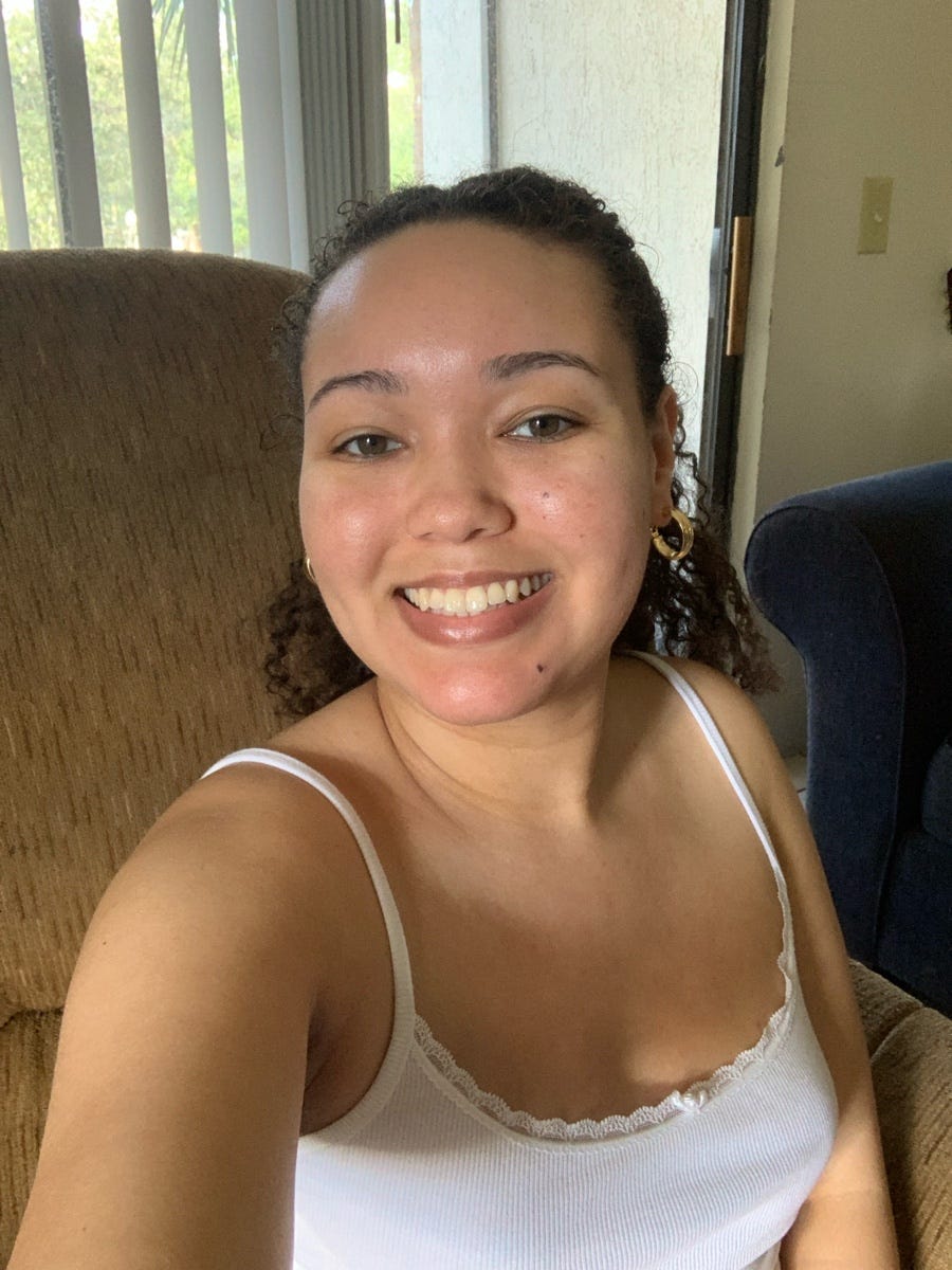 Cely Luciano – Medium