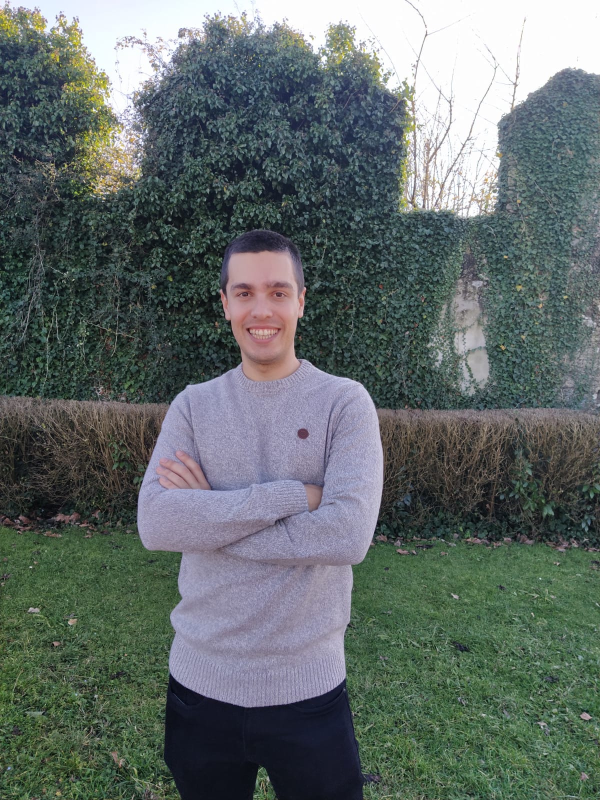 Asier Larruscain – Medium