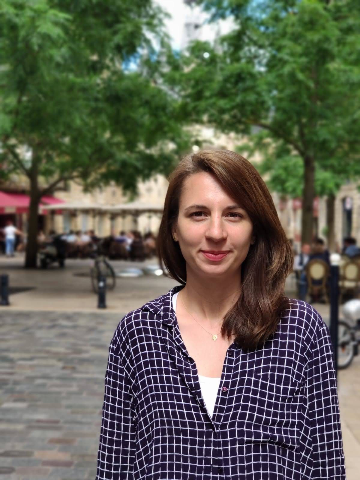 Stéphanie Persil – Medium