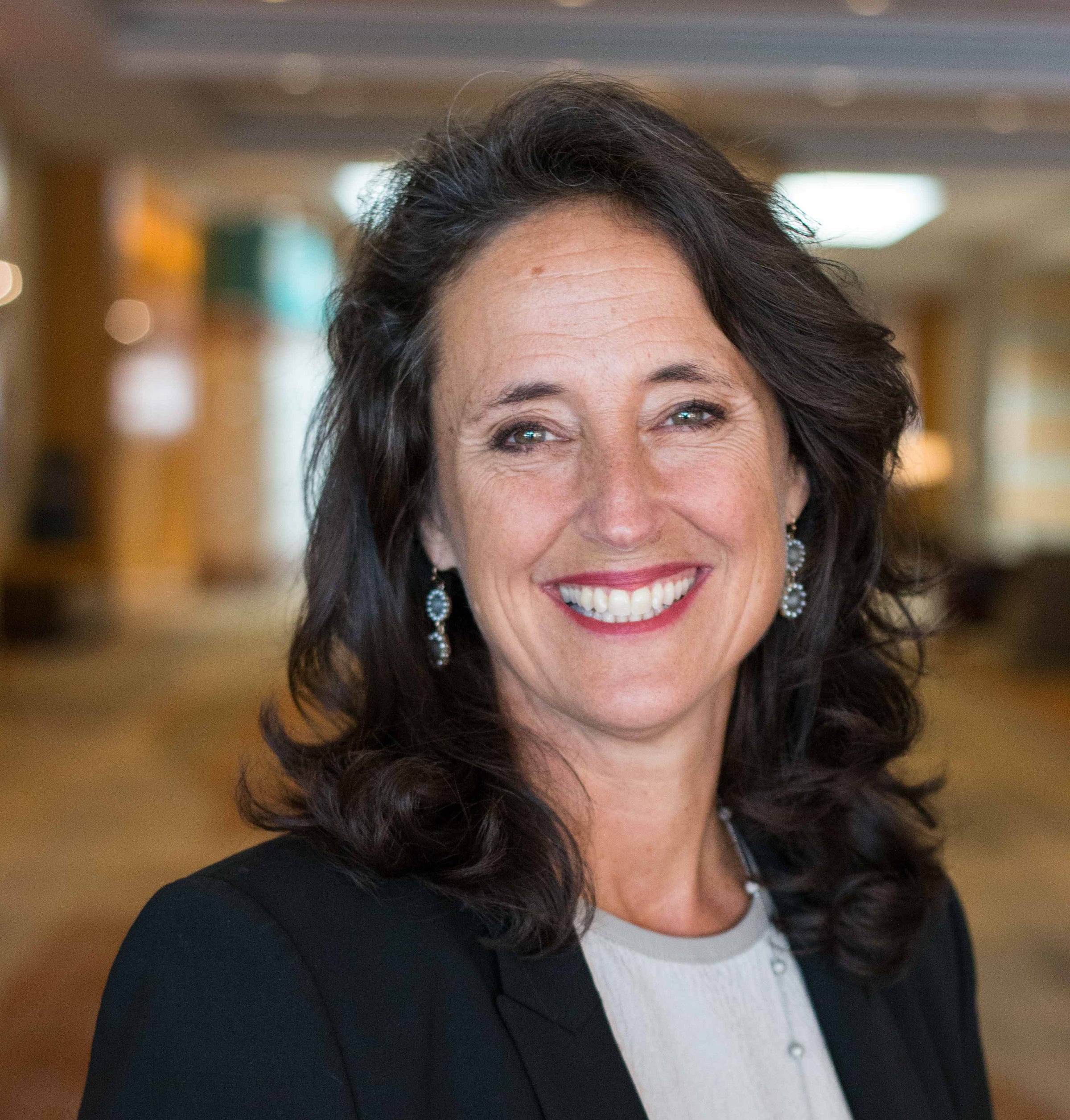 Laura Stone – Medium