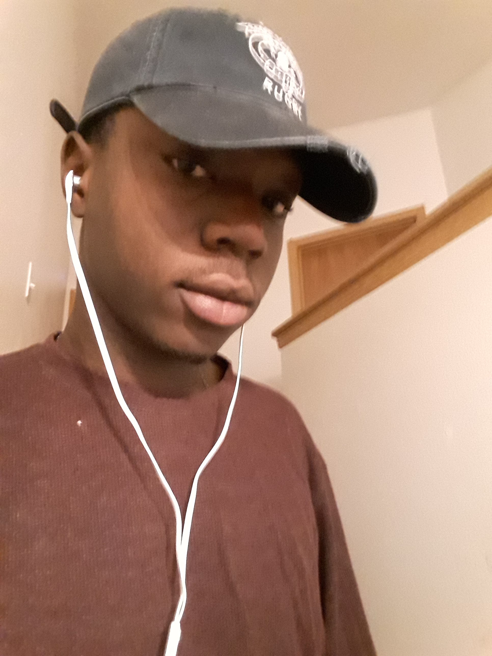 Toni Kolade Medium