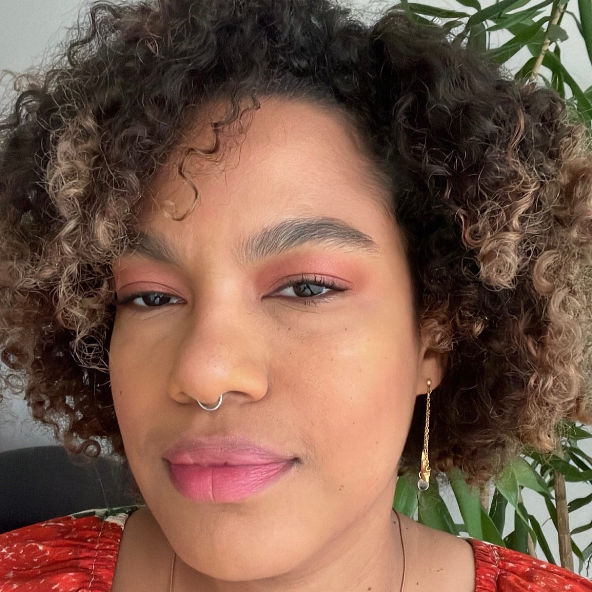 About – Renata Sofia – Medium