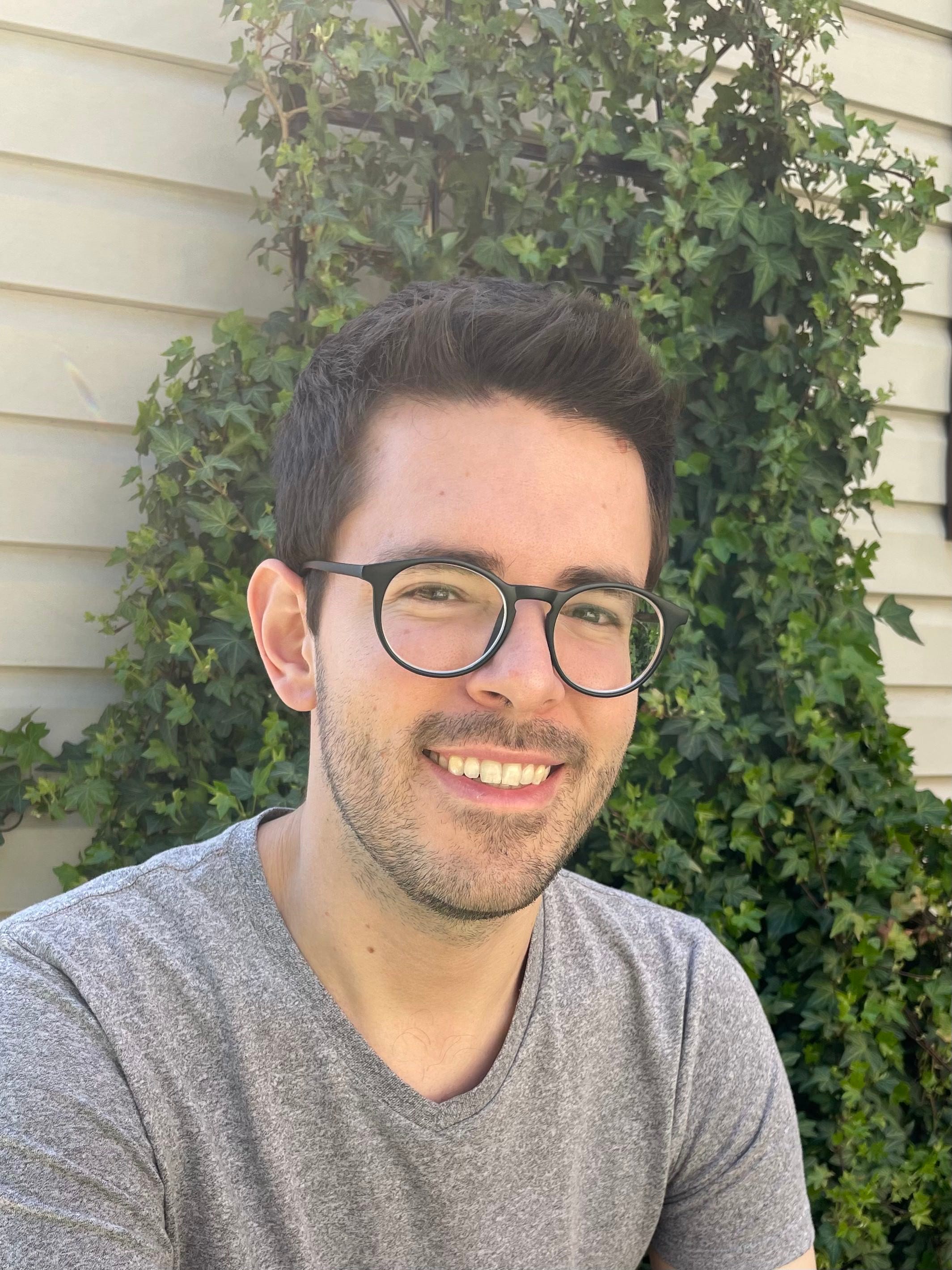 Andrew Dawes – Medium