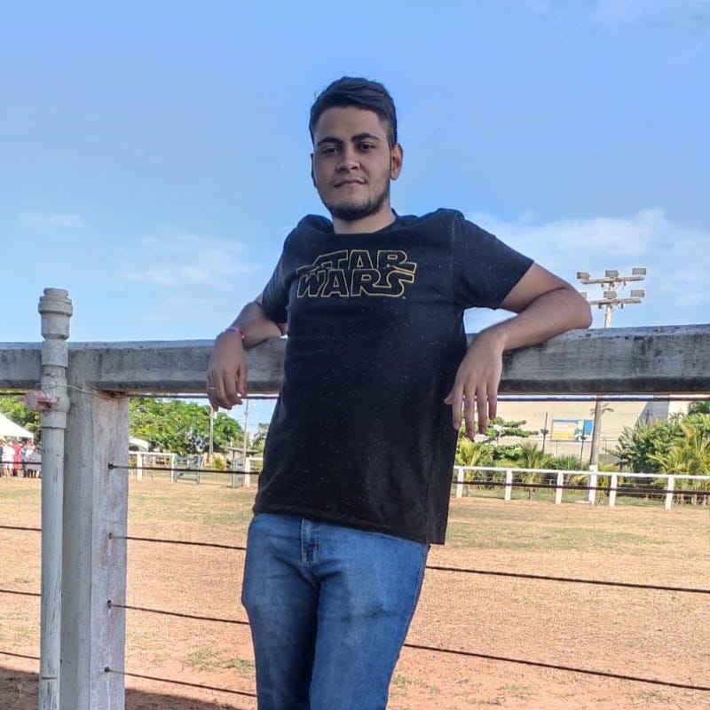 Igor Bonfim – Medium