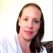 Tania Gillis – Medium