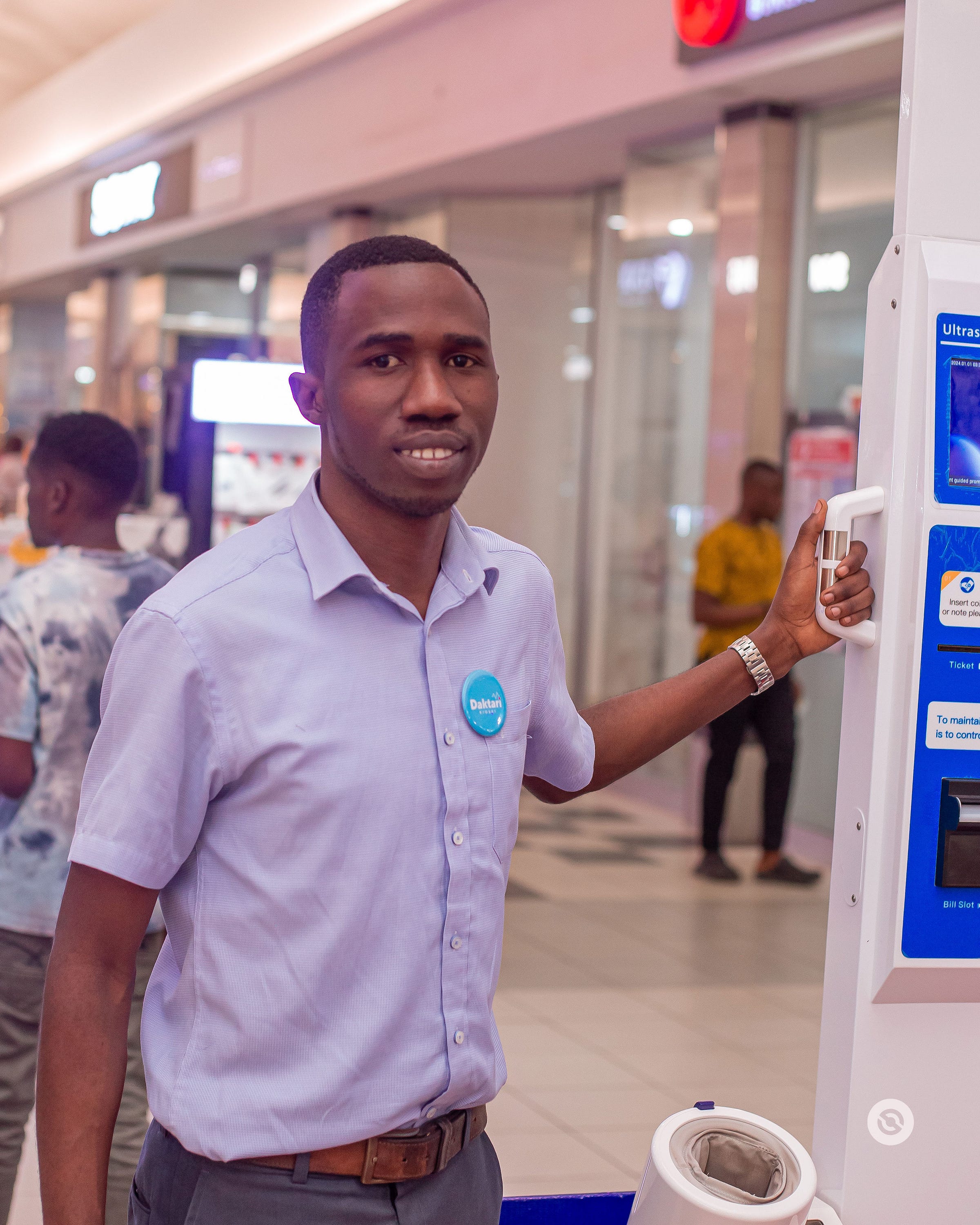 ARNOLD KORESHA – Medium