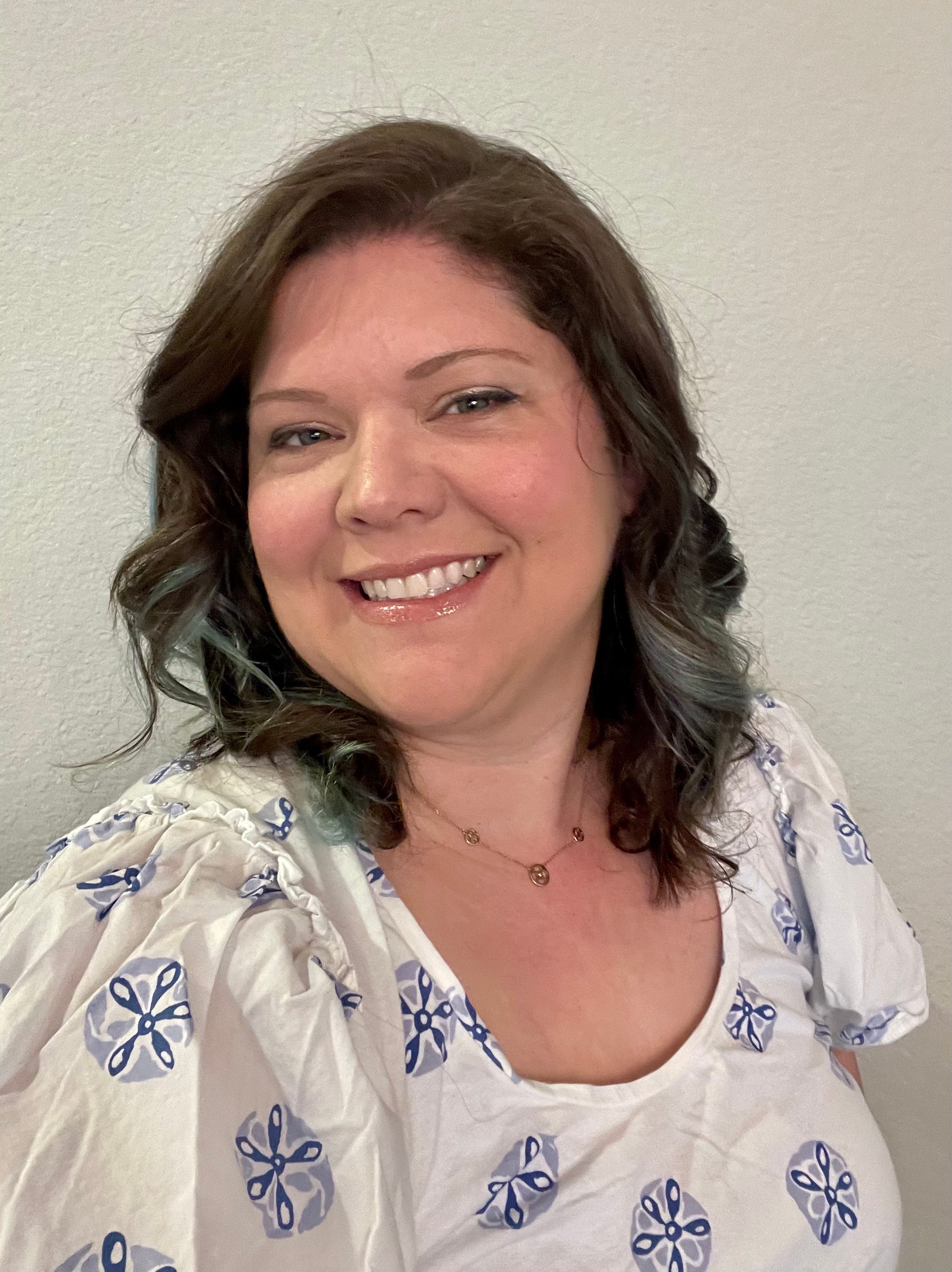 Lindsey Martinson – Medium