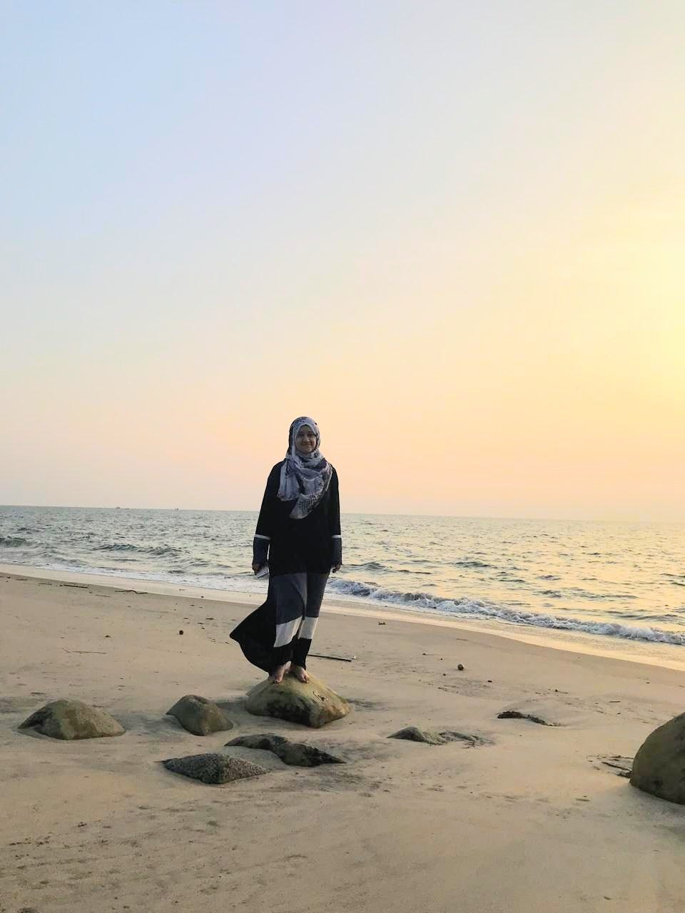Sara Fathima – Medium