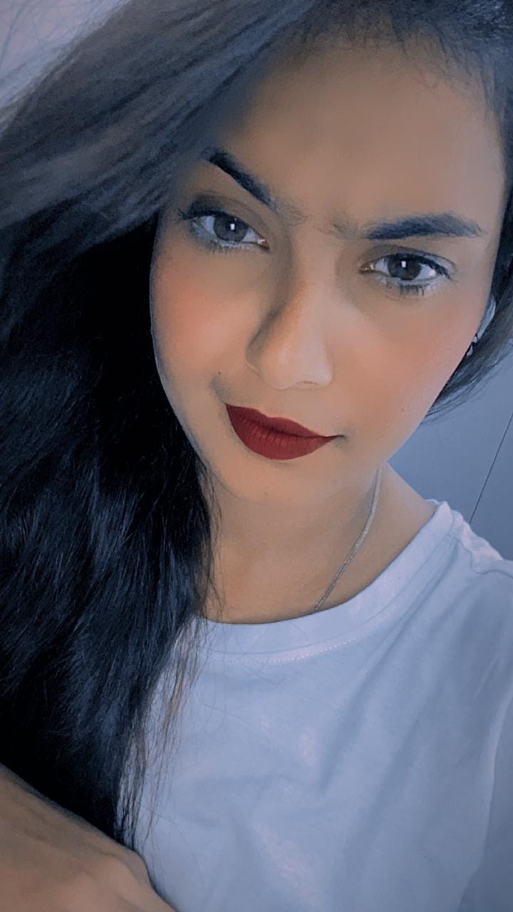 Sona Saxena – Medium