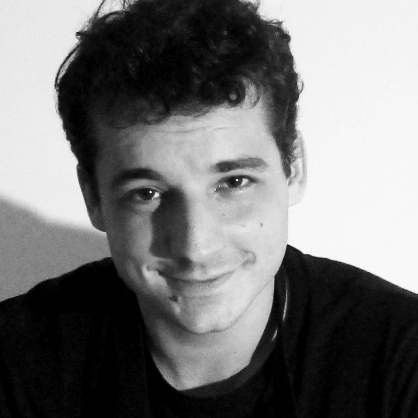 Yan Molinos – Medium