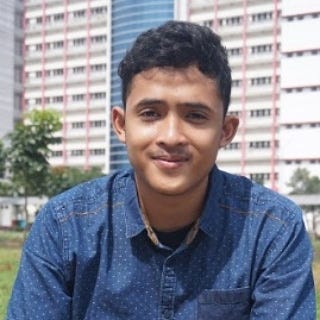 Yusron Hanan – Medium