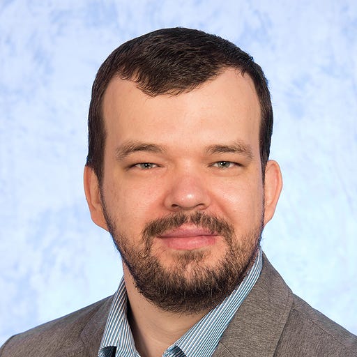 Alex Maroz – Medium