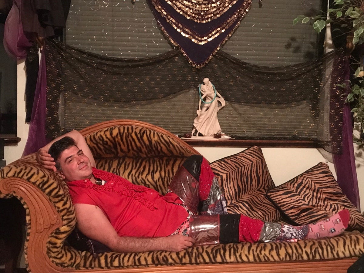 Adam Gordon – Medium