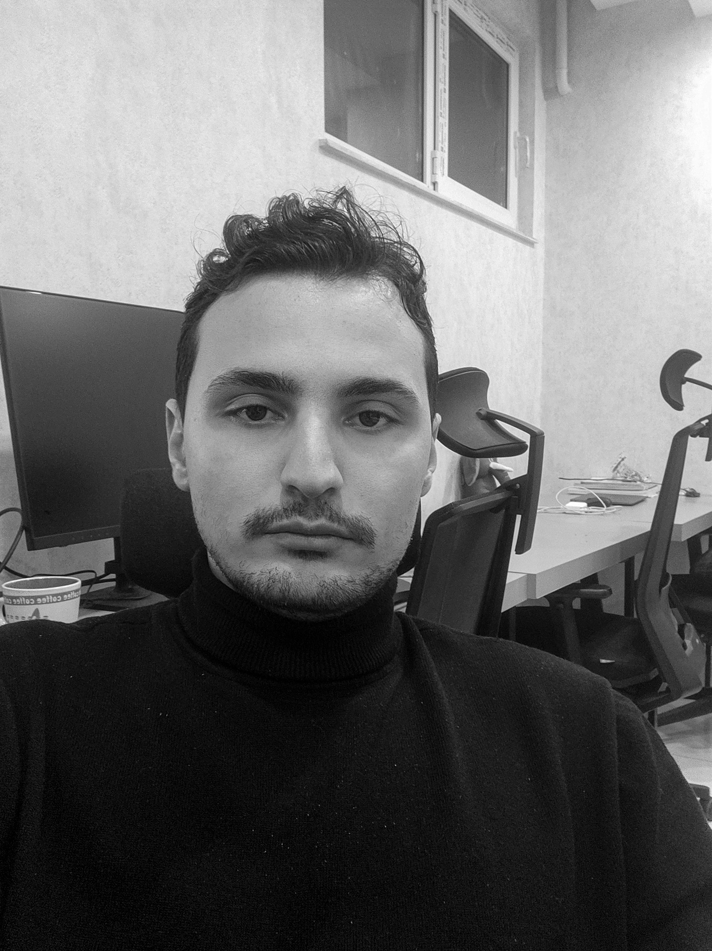 Kasra Nourani – Medium