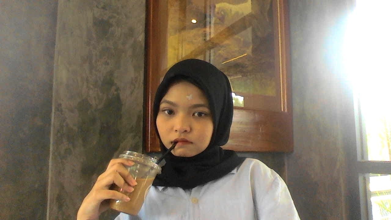 Dinda Jasmine – Medium