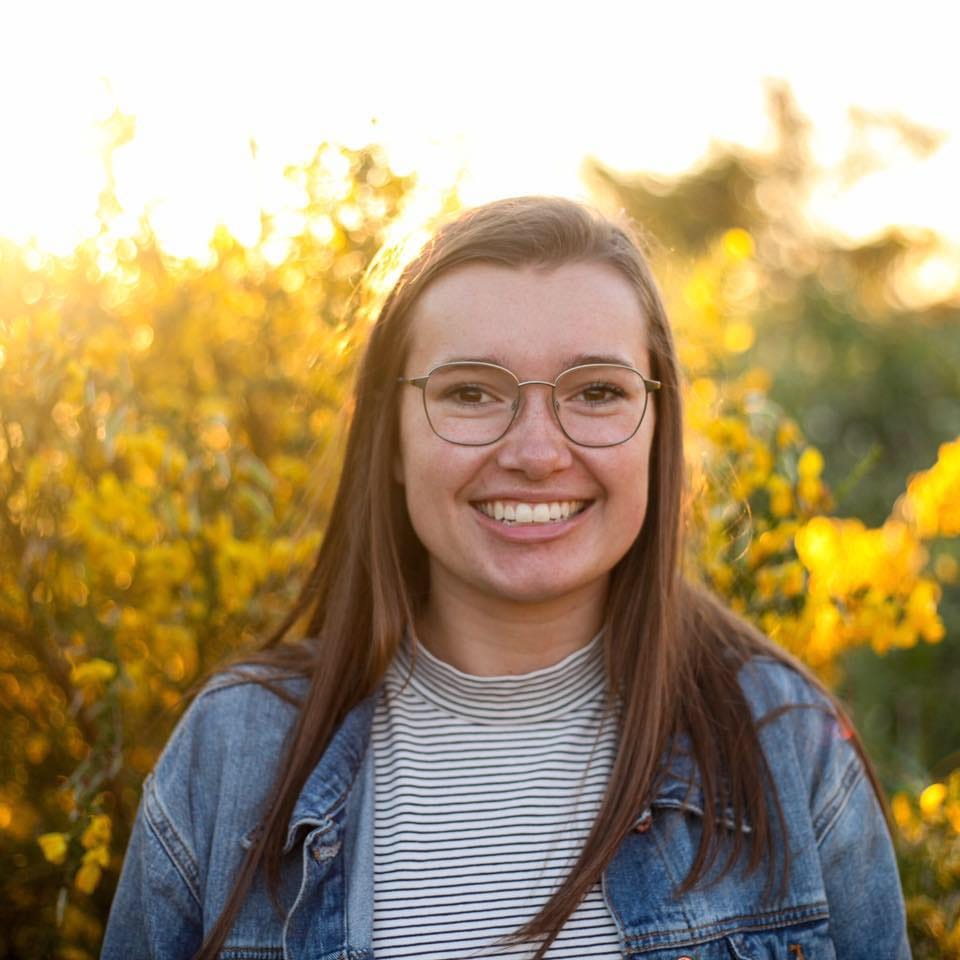 Lauren Hunnewell – Medium