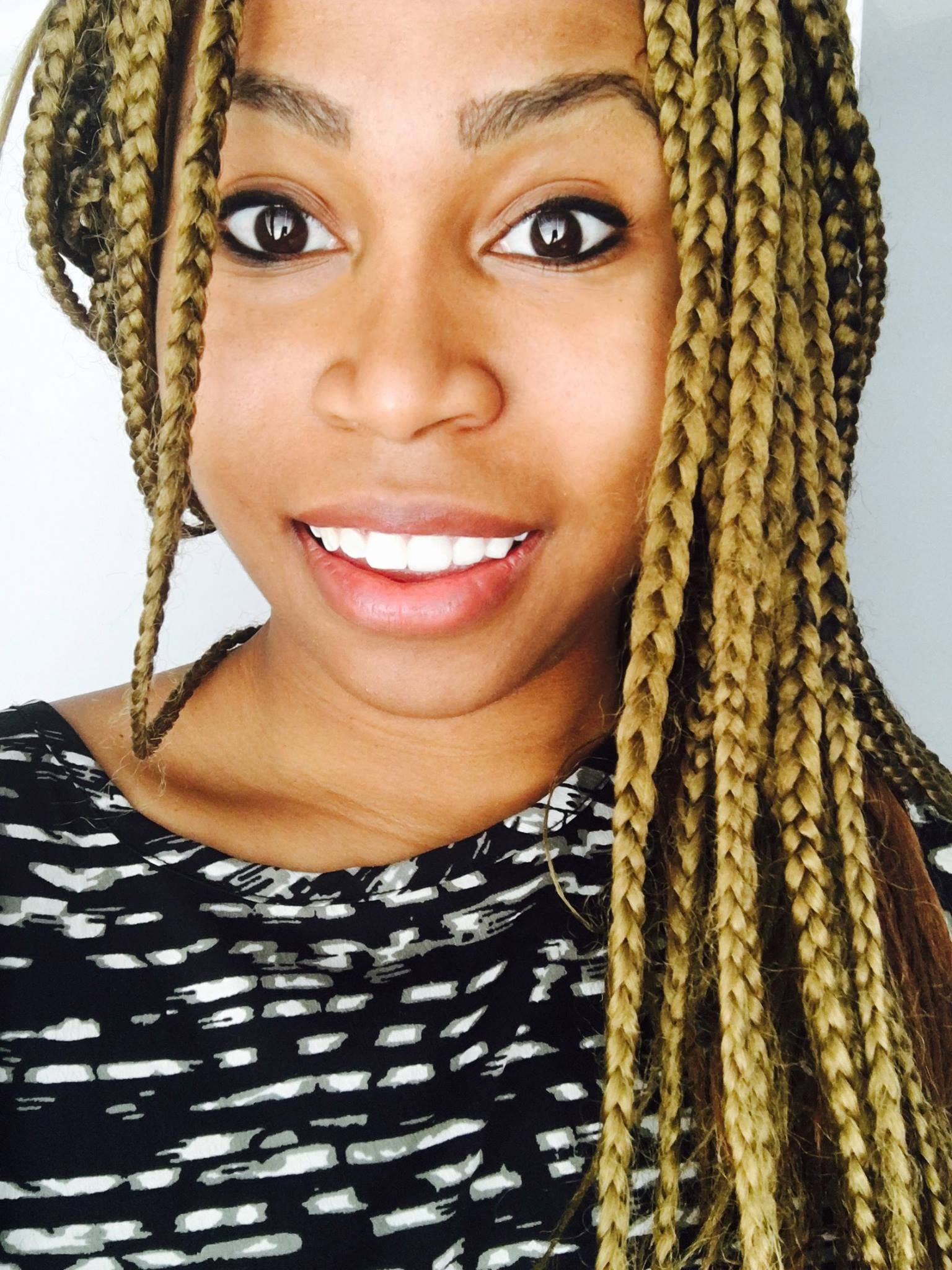 Danielle Thompson – Medium