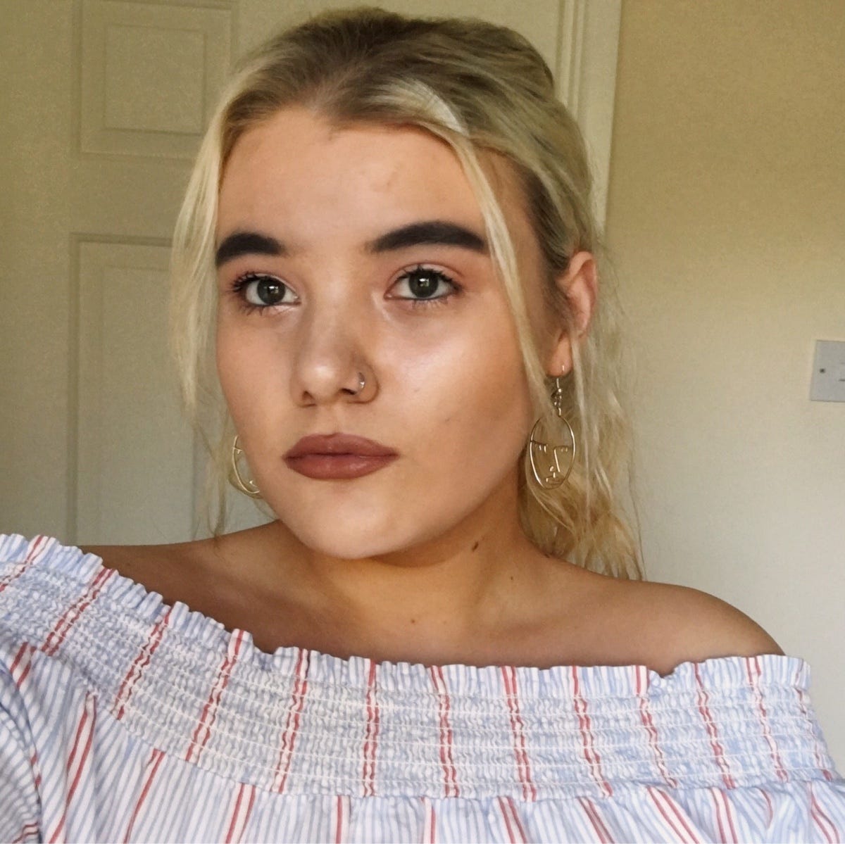 Francesca Gillett – Medium