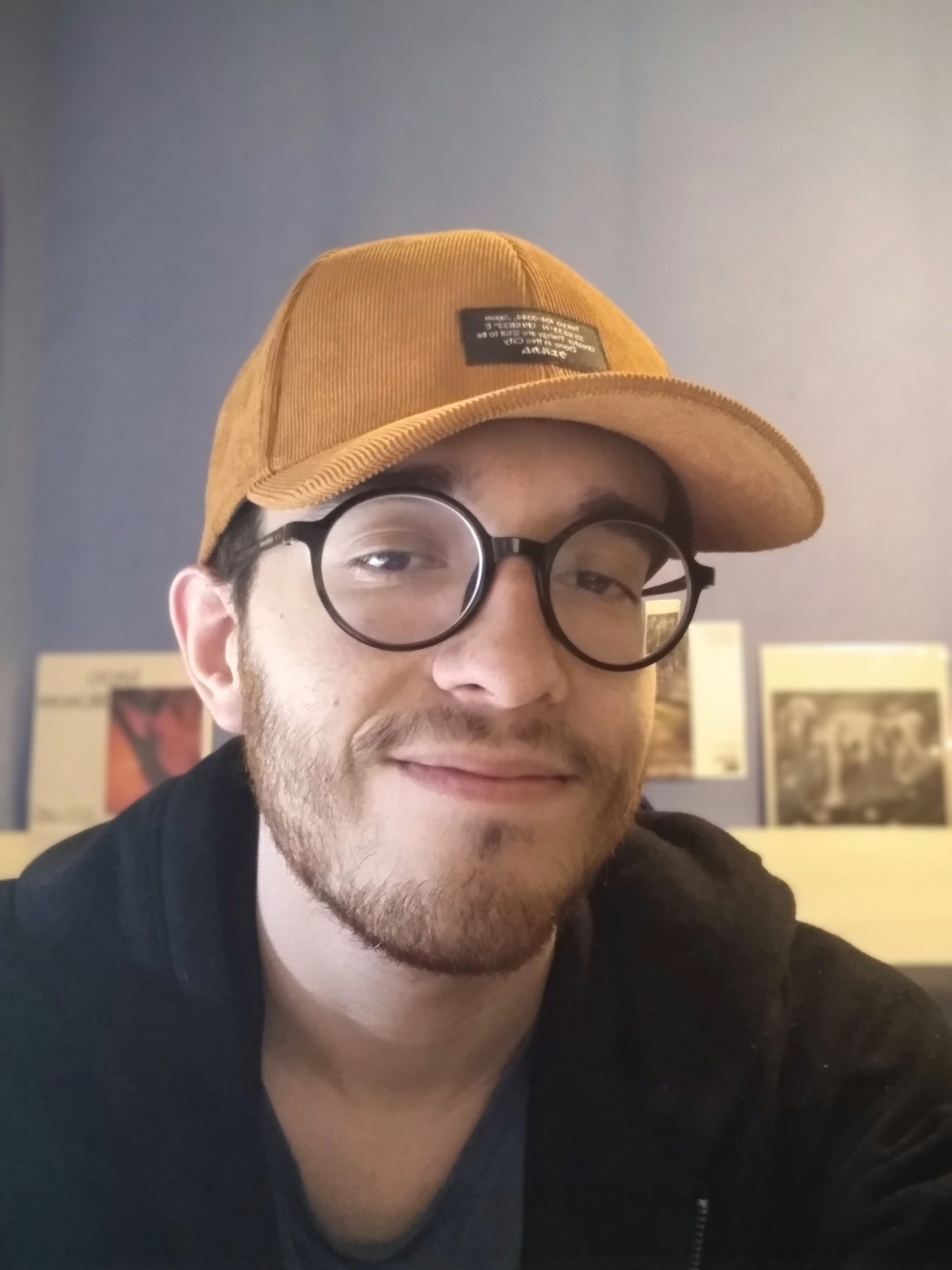 Felipe Castello Branco – Medium