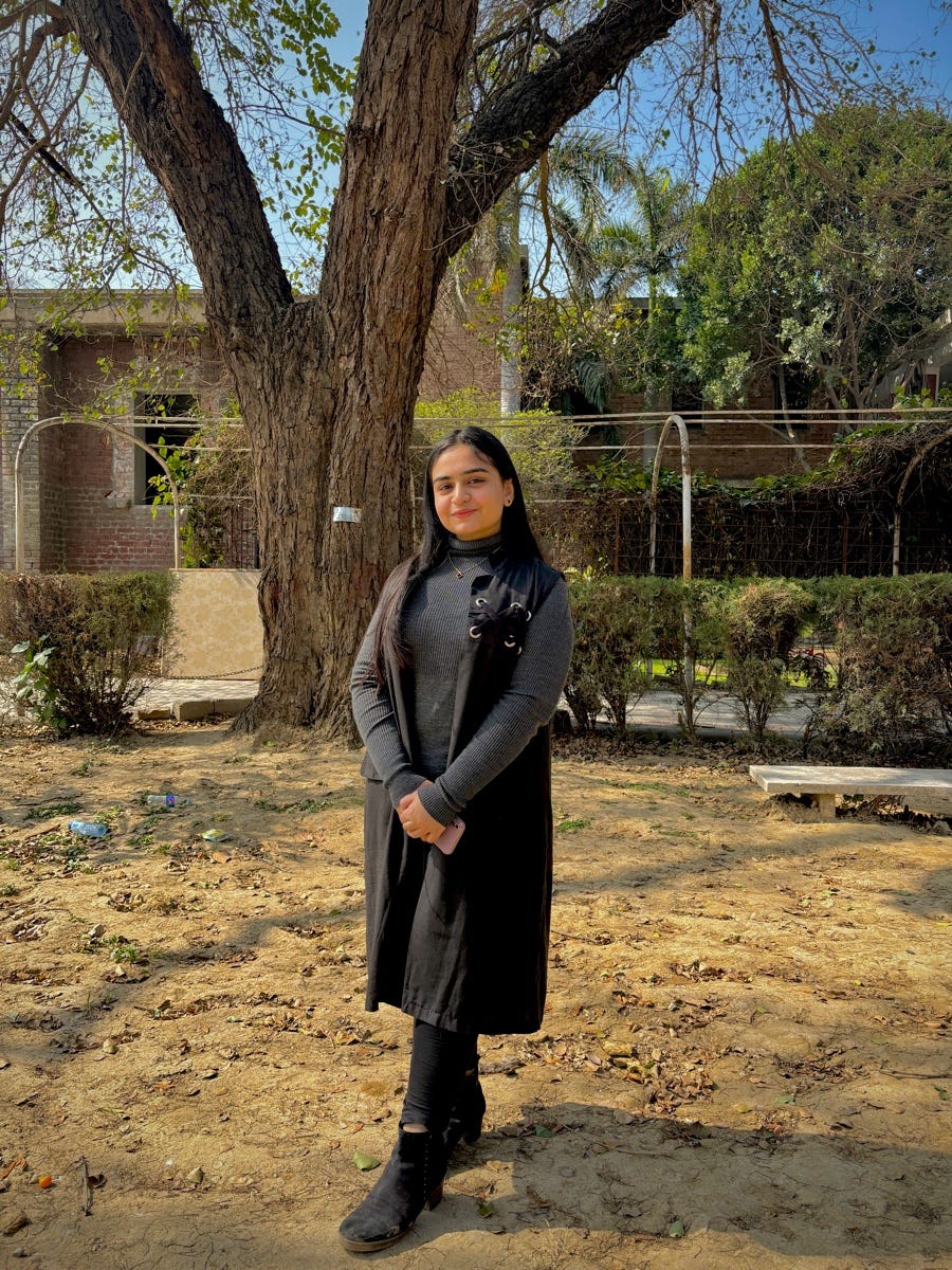 Hibba Jahangir – Medium