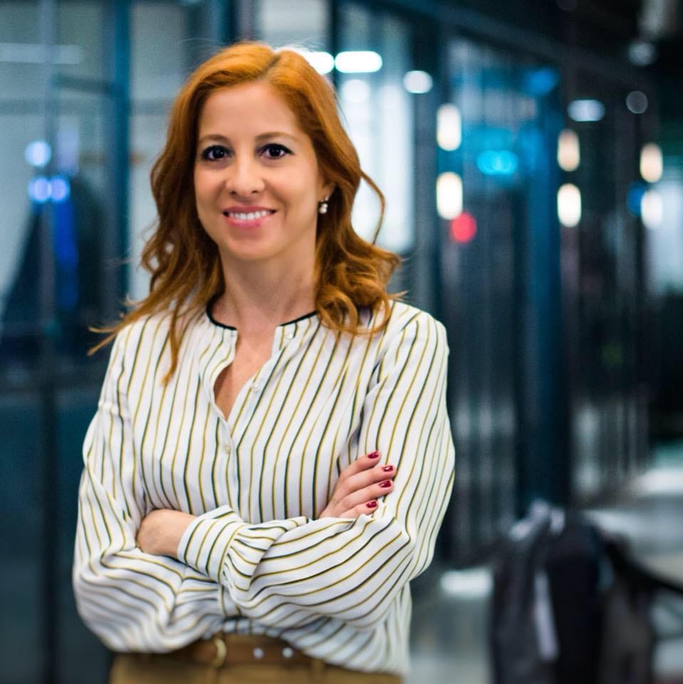 Esra Aytekin – Medium