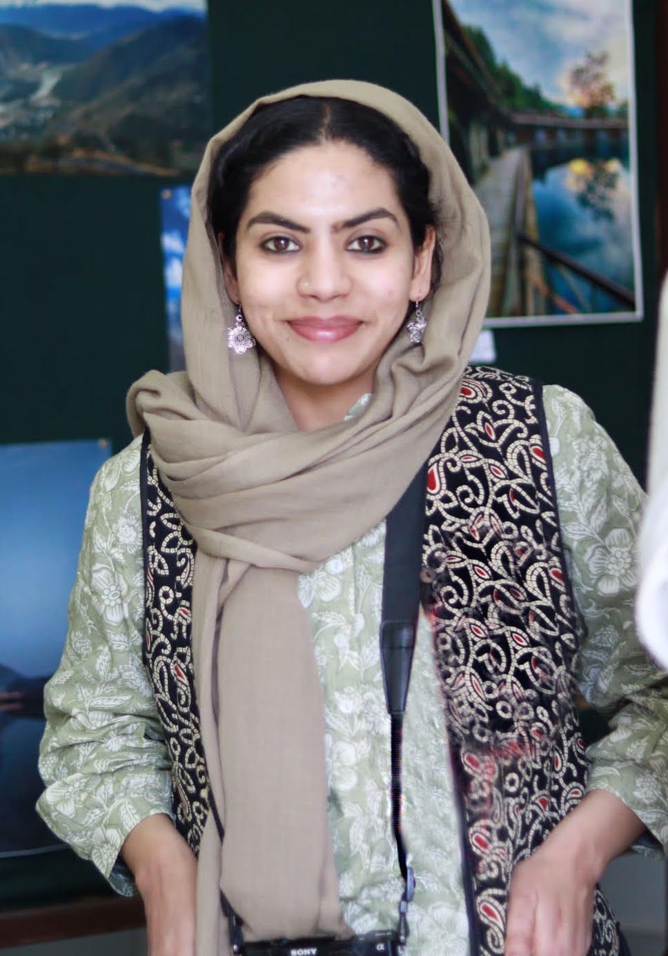 Muntaha Amin – Medium