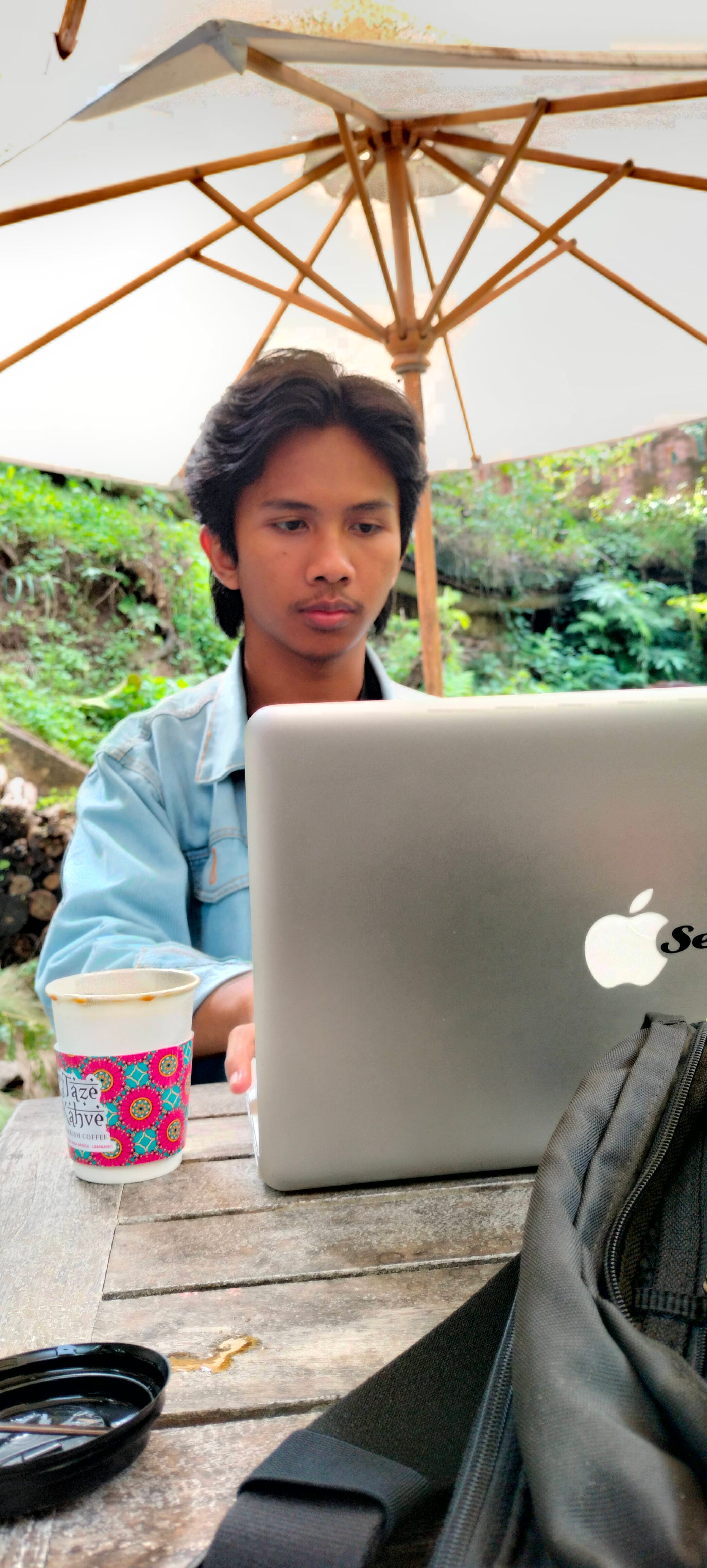 Setya Hafit – Medium