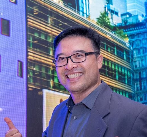 Allen Che – Medium