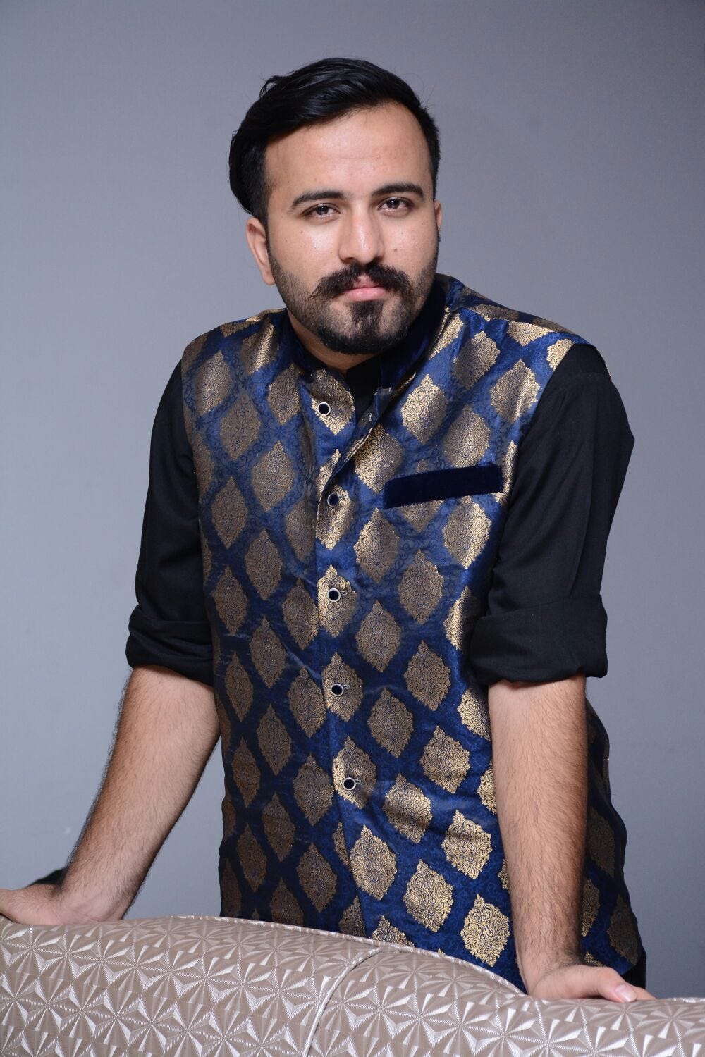 Umar Ali Khan – Medium