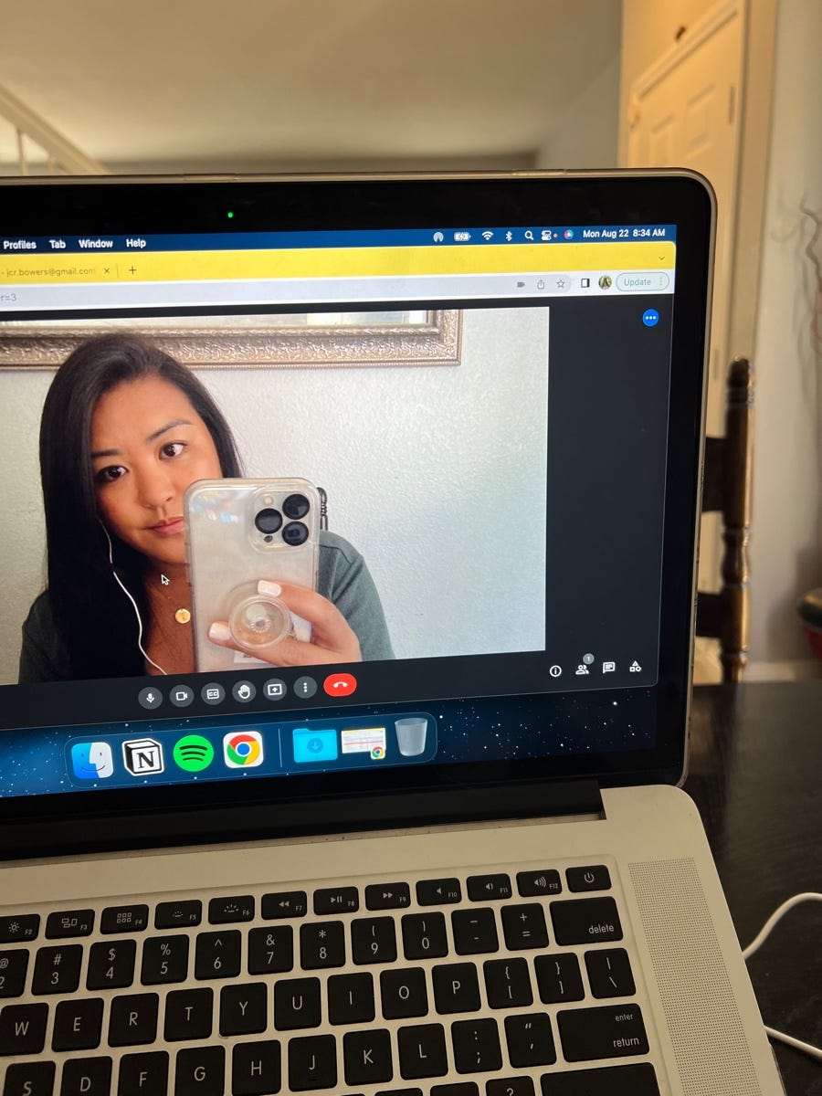 Jessica Cara – Medium