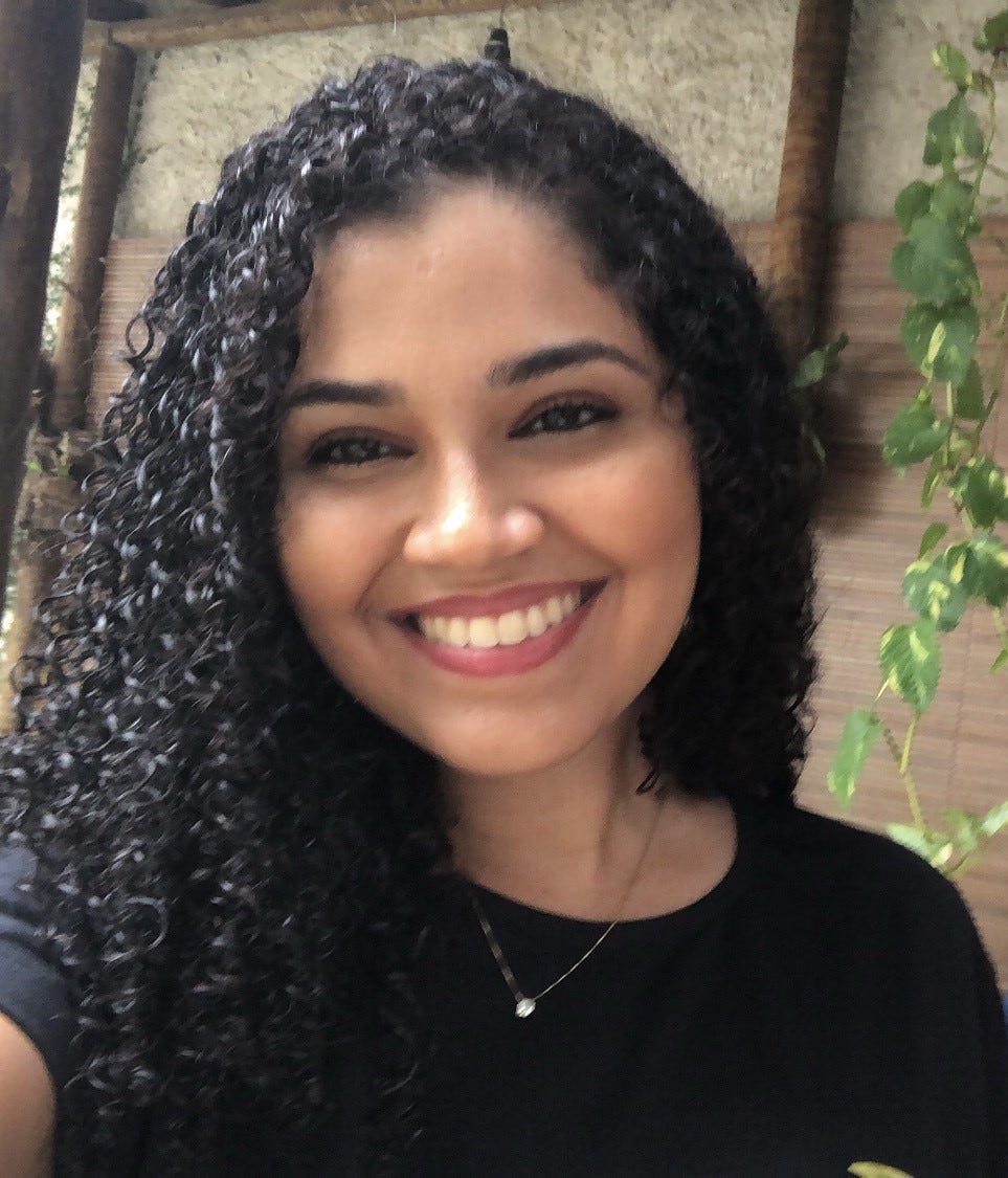 Kíssyla F. Pires – Medium