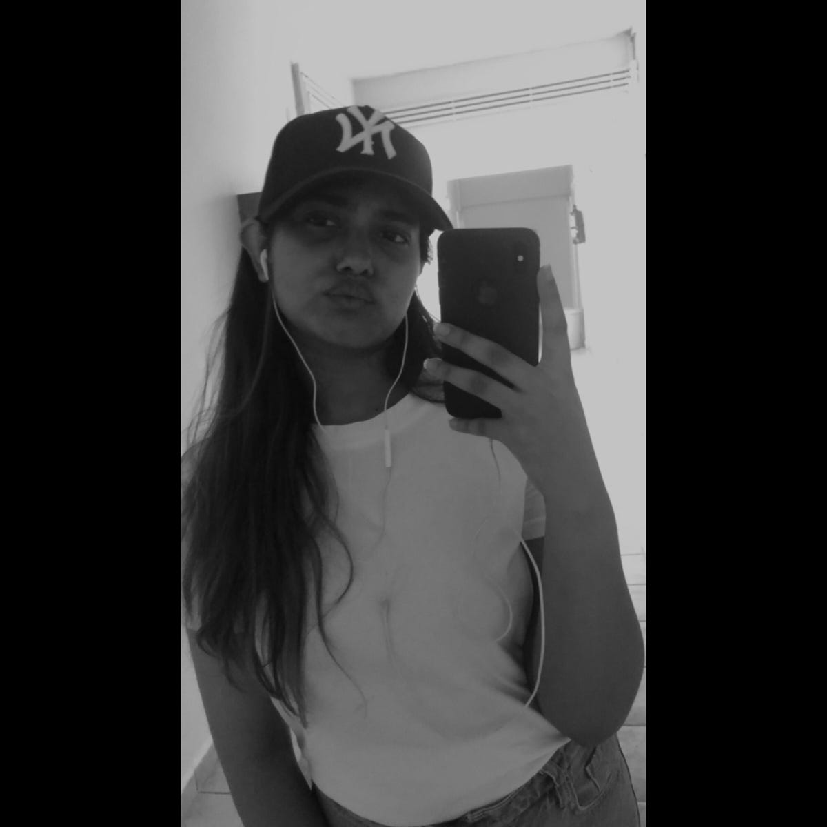 Mahrukh Khan – Medium