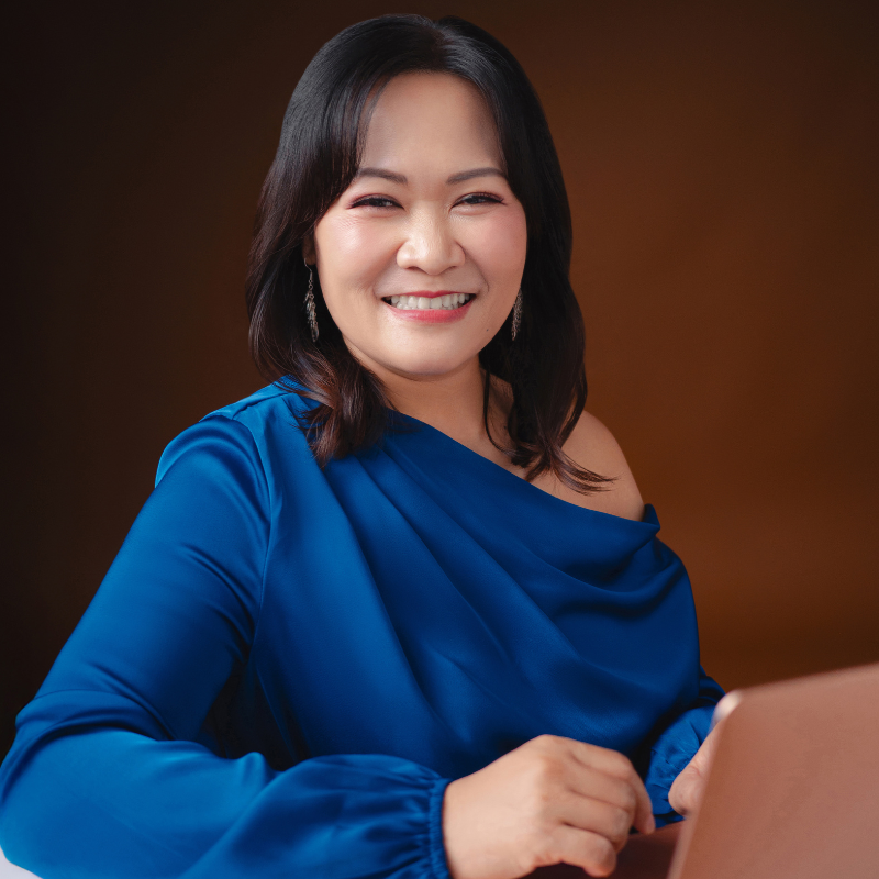 Gabrielle Frieda Loh – Medium