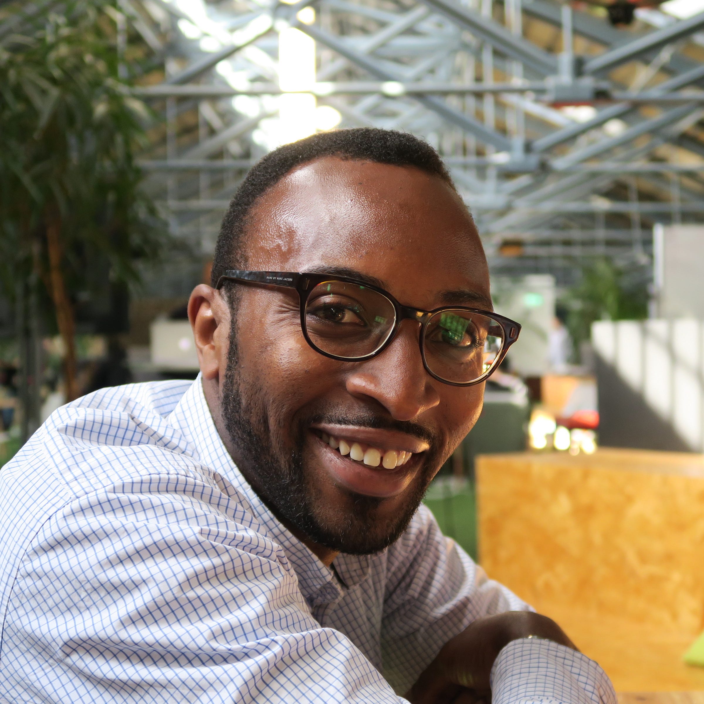 Michael Inoma – Medium
