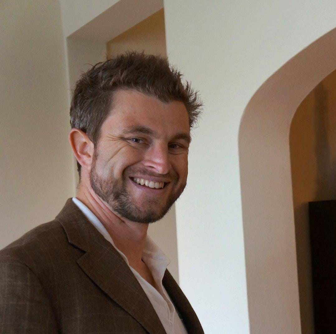 Paul Gassée – Medium