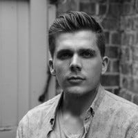 Jason Stoke – Medium