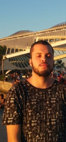 George de Castro – Medium