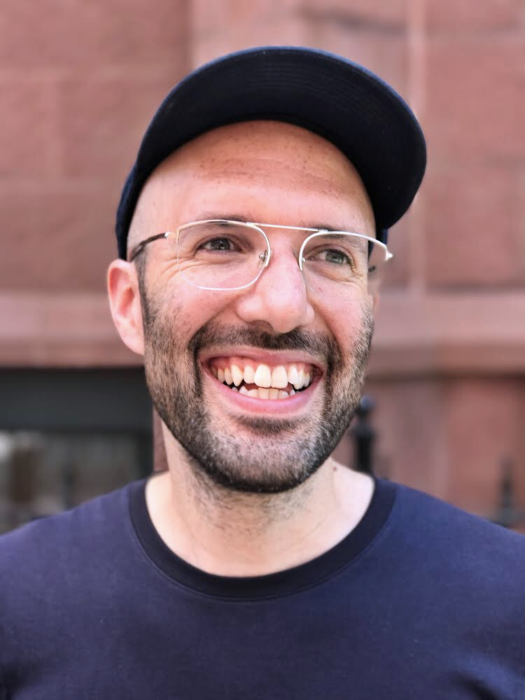 Kris Martin – Medium