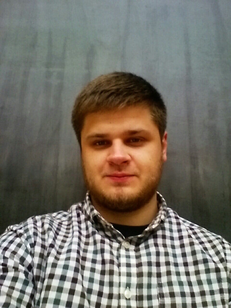 Viktor Kis – Medium