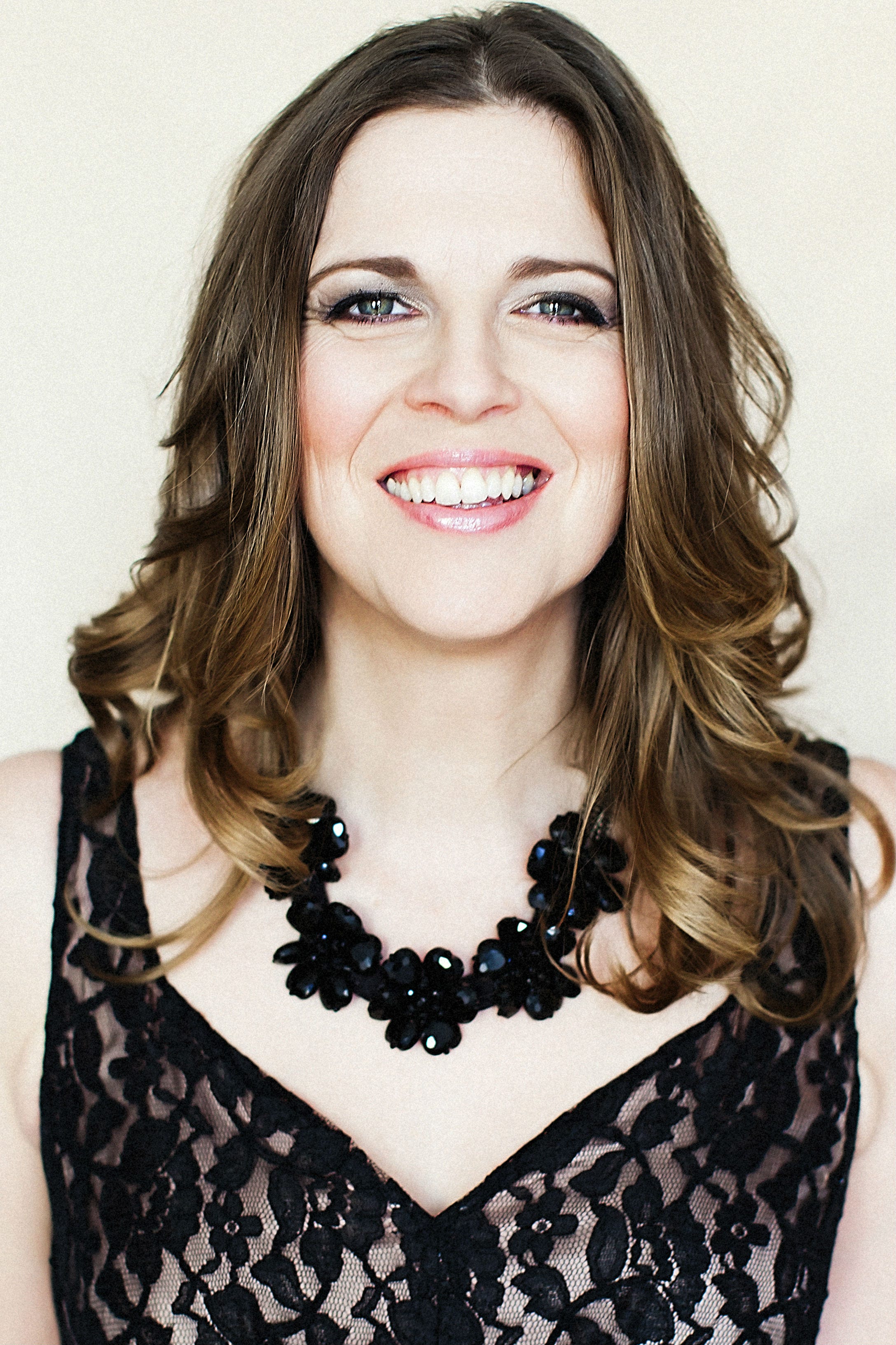 Allison Hamilton-Rohe – Medium