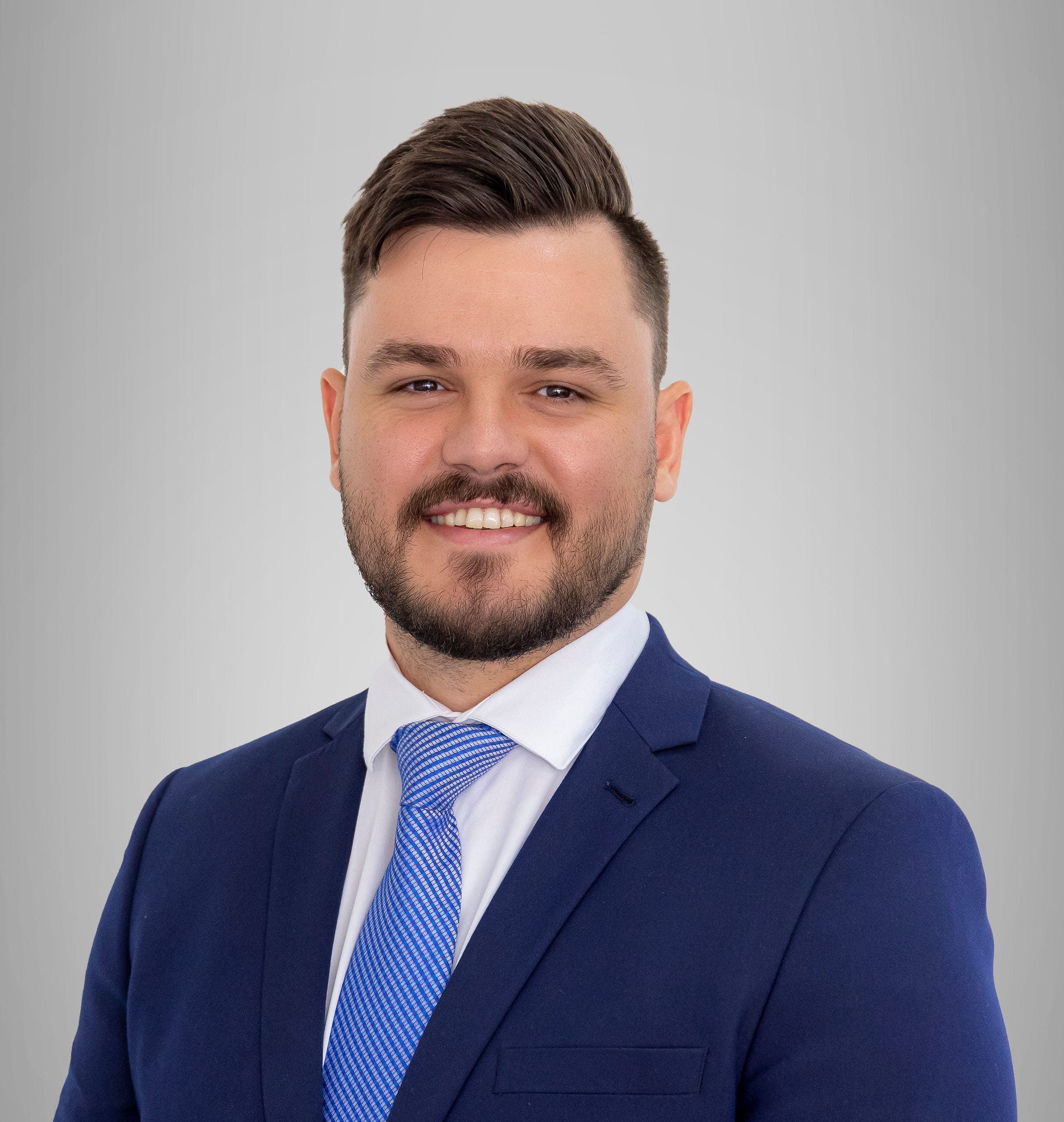 Jacques Dubai Realtor – Medium