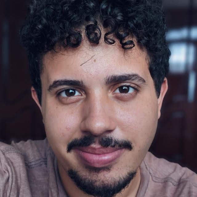Vinicius Gomes – Medium