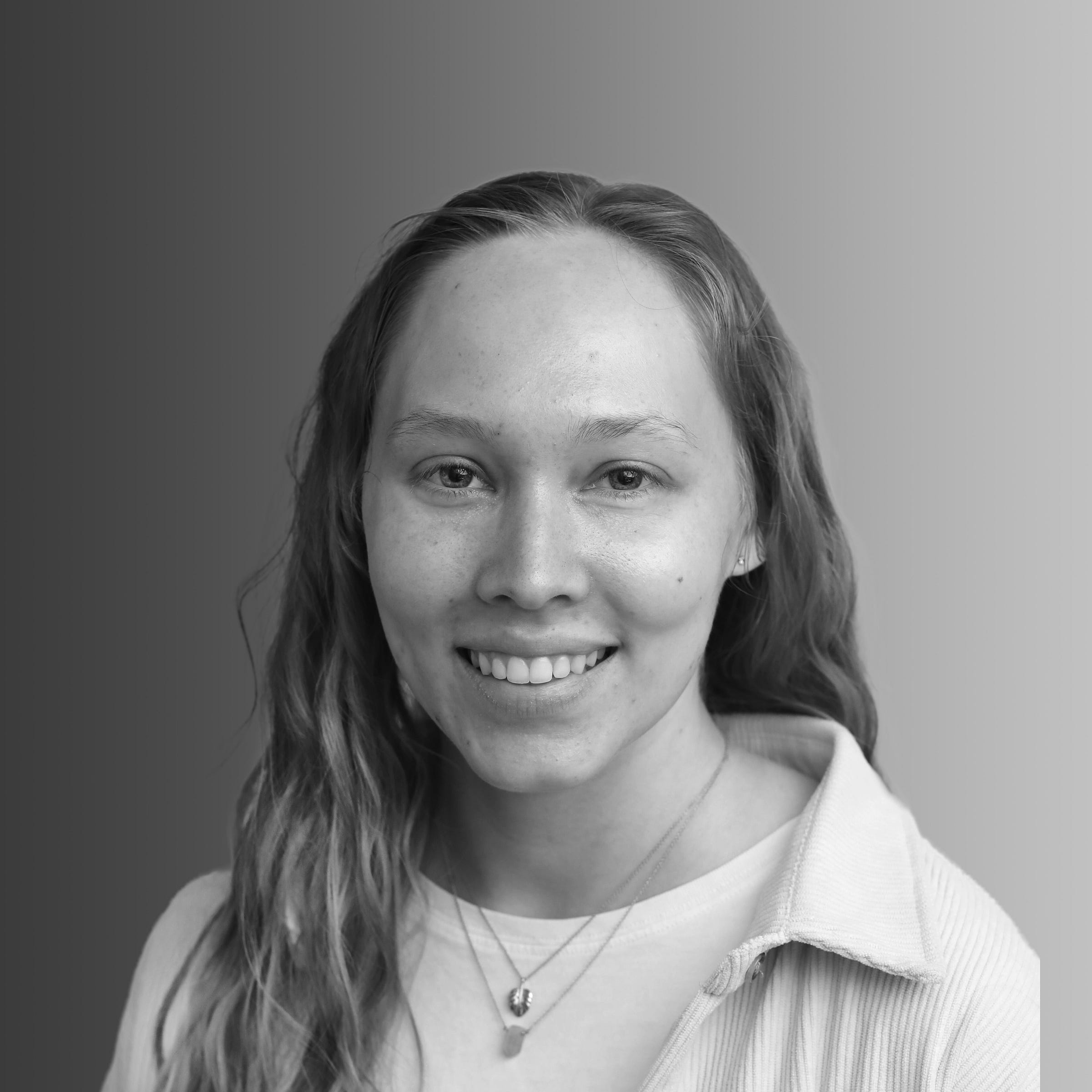Grace McIsaac – Medium