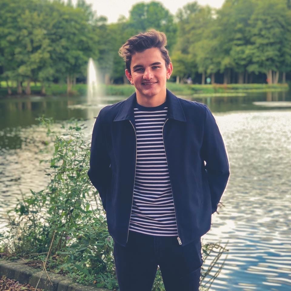 Jesse Stanley – Medium