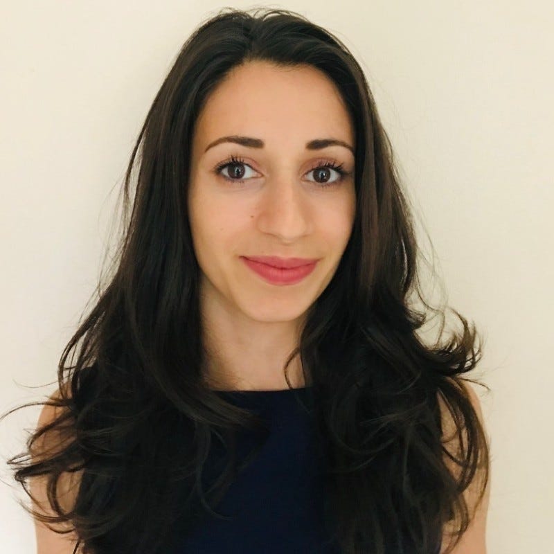 Lara Rachidi – Medium