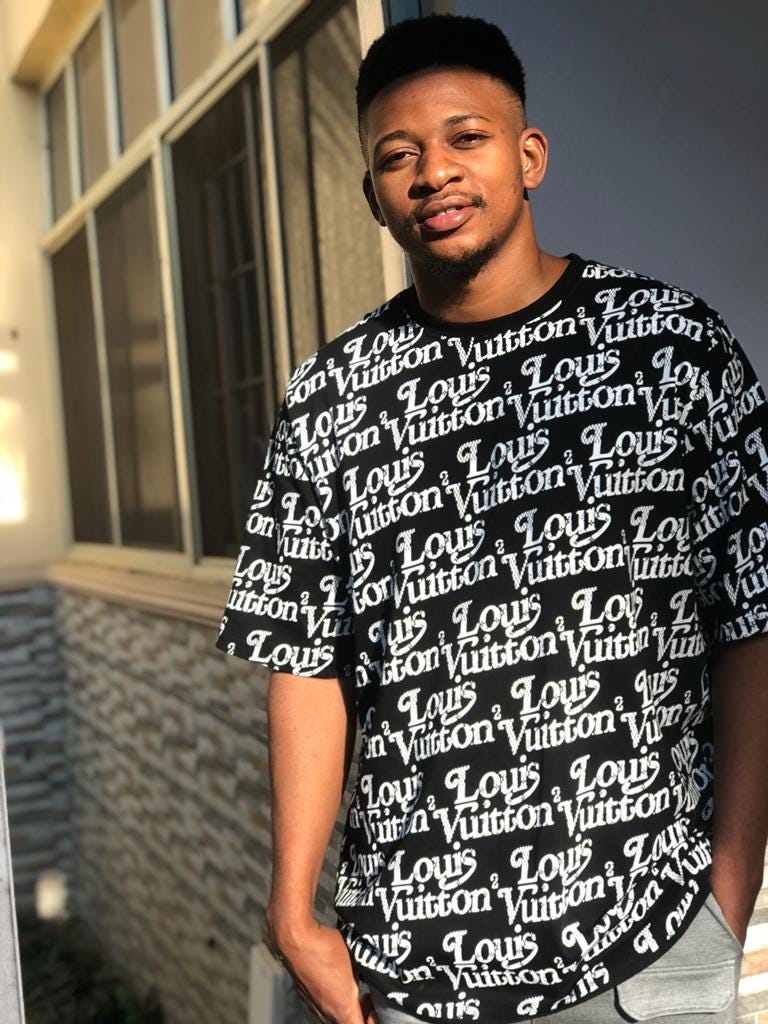 Ebek Dominic Etete – Medium